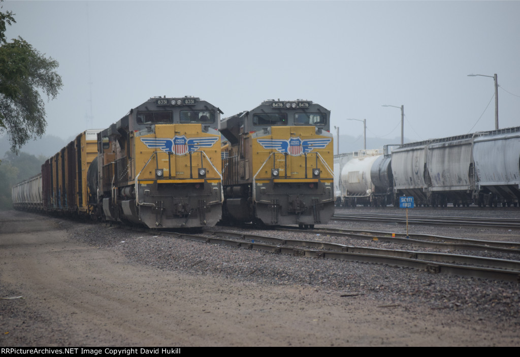 UP Engines 8351 and 8476, Des Moines IA